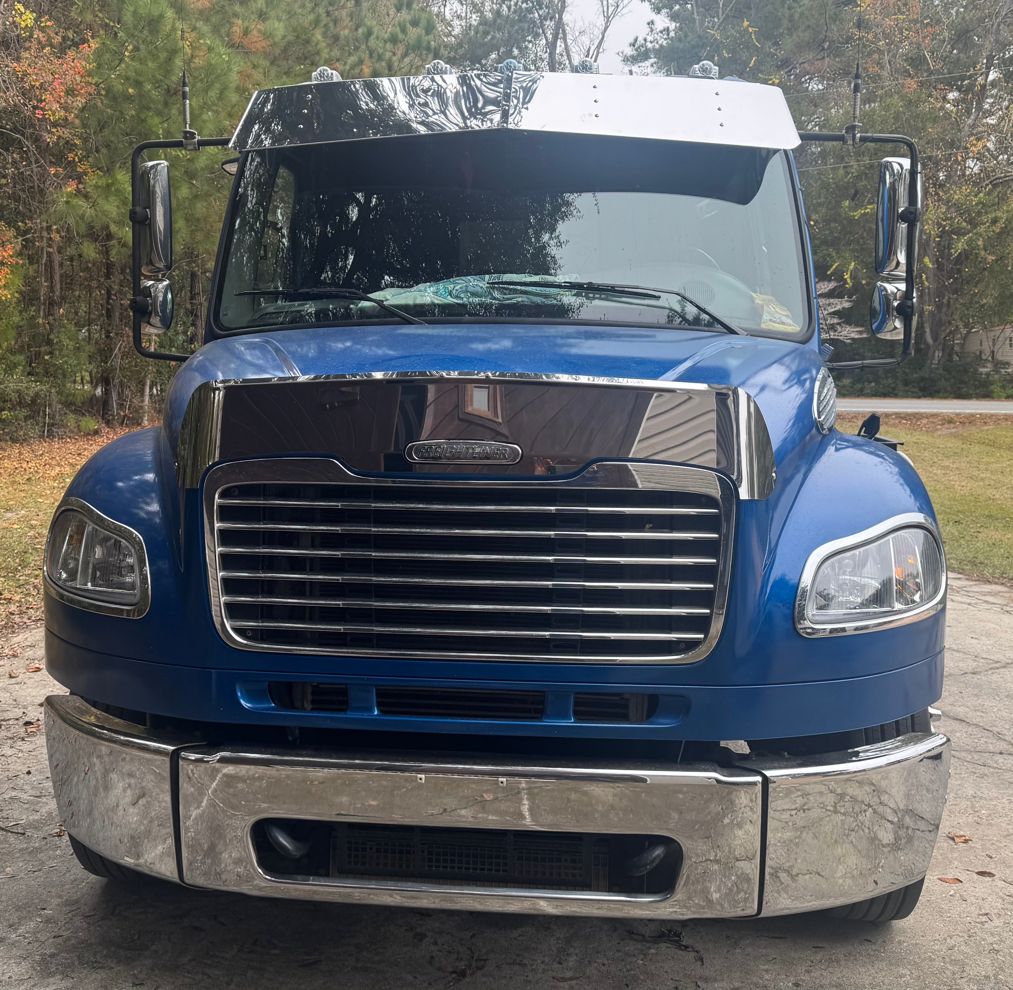 Freightliner Hood Shield Bug Deflector M2 106 2004-2014 – Mid Eastern Inc