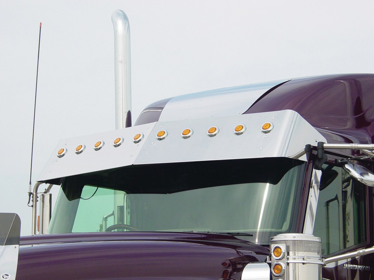 INTERNATIONAL i-MODEL WITH HIGH-RISE SLEEPER 15" DROP VISOR WITH 10 RO ...
